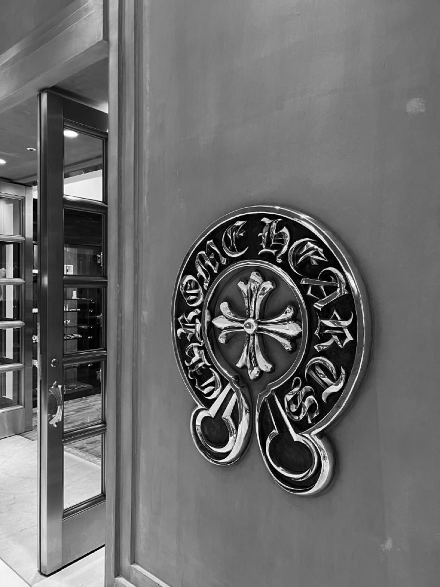 CHROME HEARTS – SOLELUX